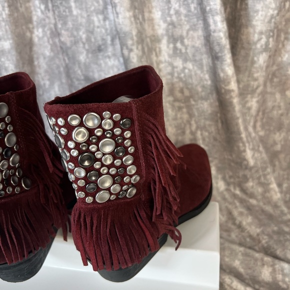 Reba | Shoes | Reba Short Western Boot Sz 6m Fringe Studded Suede ...